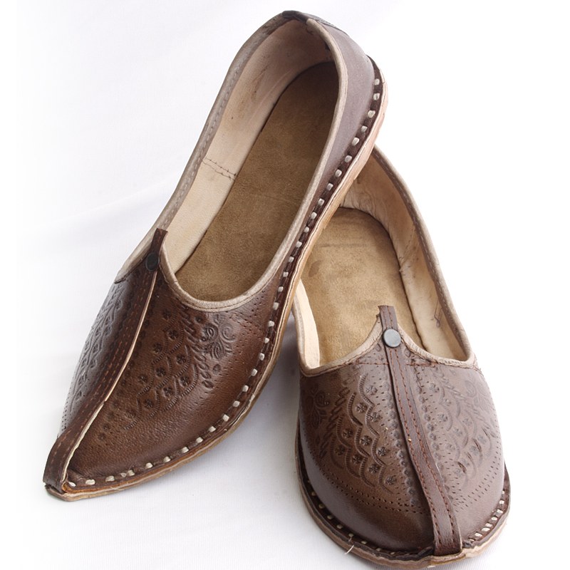 Rajasthani Traditional Footwear - Mojri (Bine24)