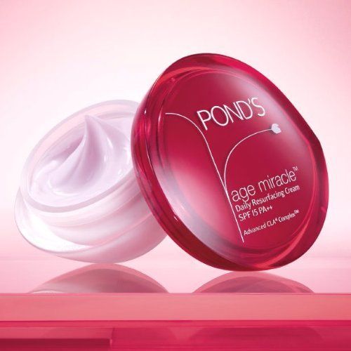 Pond's age miracle daily resurfacing cream with spf-15 day cream 50g.