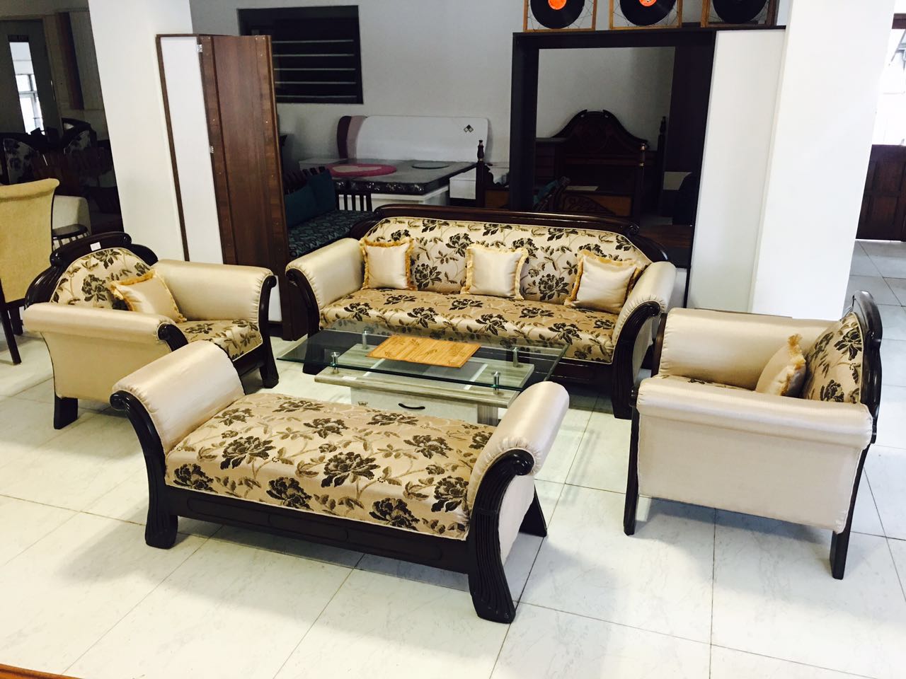 Buy Five Seater Sofa Setwith setty Online @ ₹63000 from ShopClues