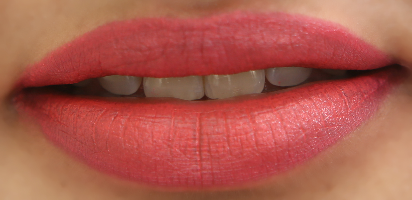 Buy INCOLOR Lovers Rouge 2 in 1 Moisture Colour Lipstick - 601 Online ...