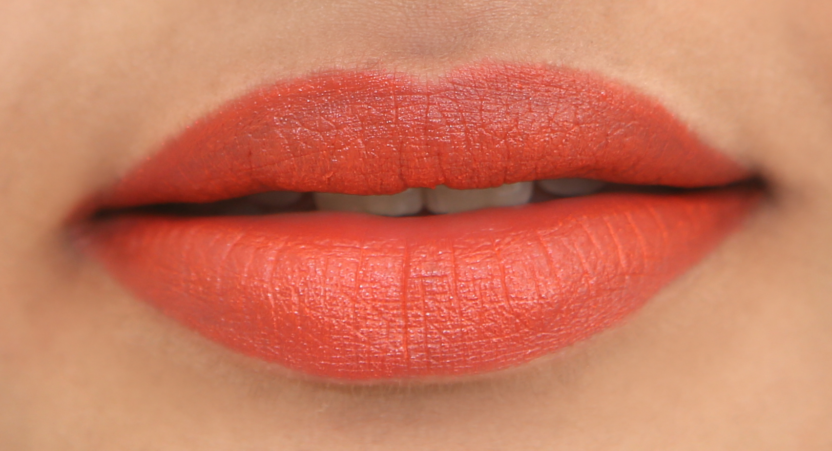Buy INCOLOR Lovers Rouge 2 in 1 Moisture Colour Lipstick - 606 Online ...
