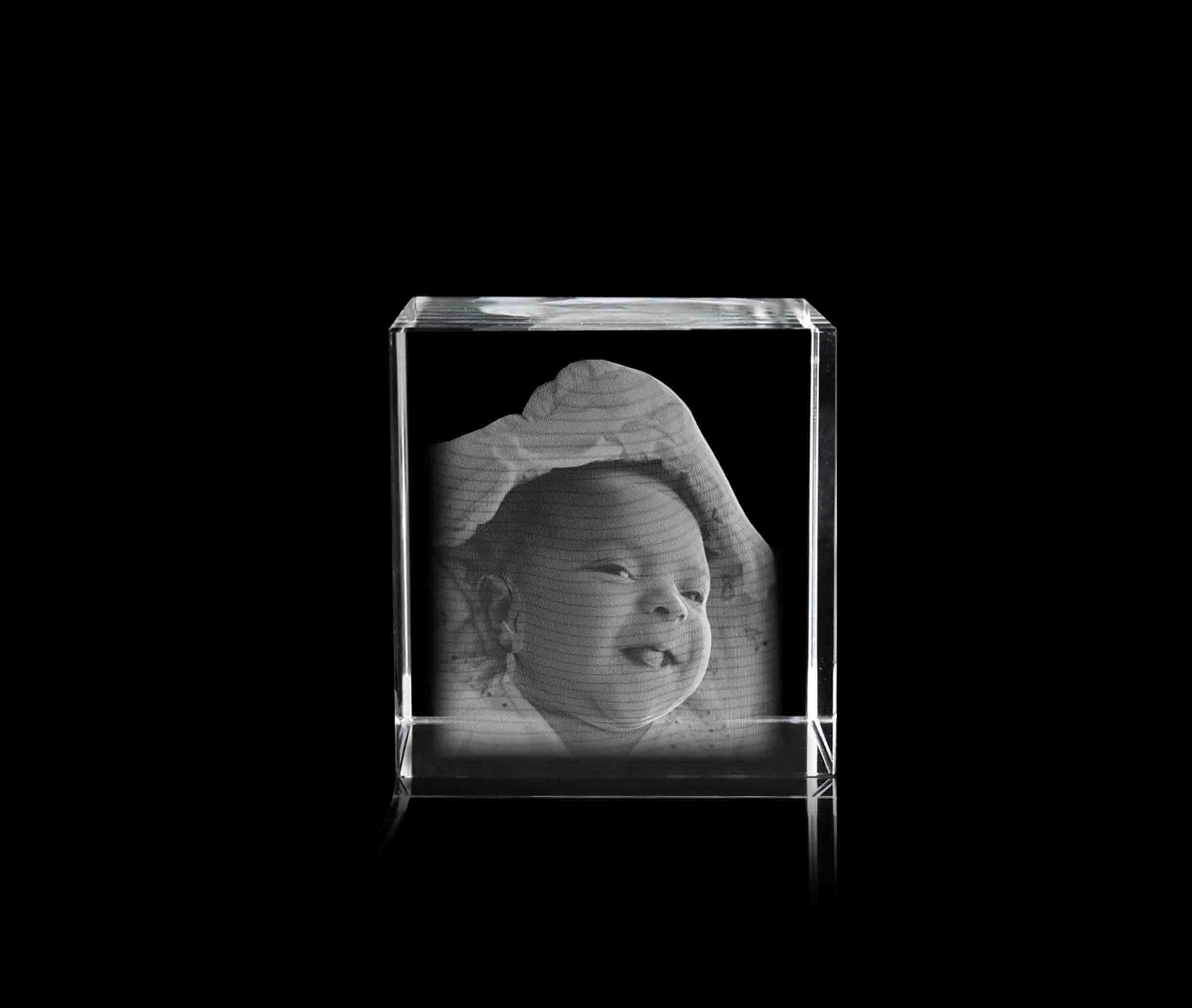 Personalized Crystal Cube High End Laser engraved 3D Personal