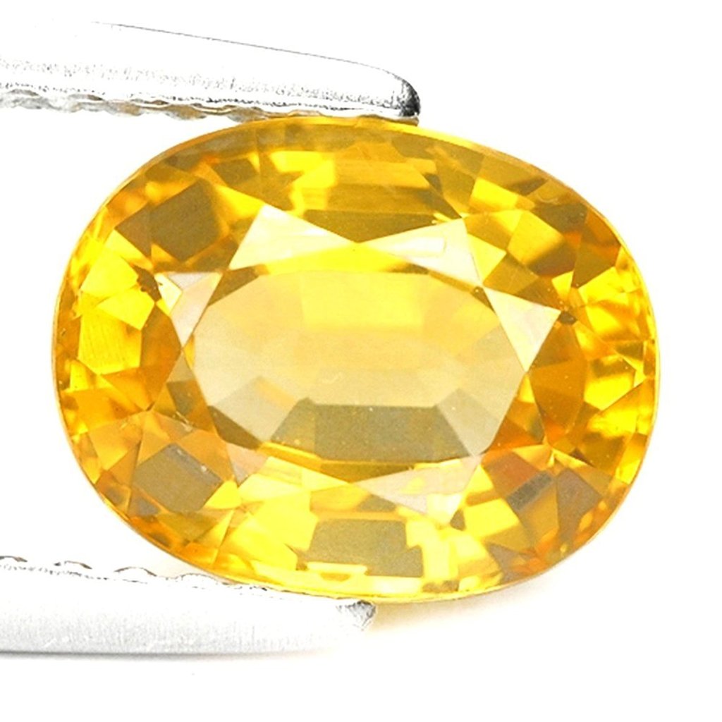 Buy Ratna Gemstone Yellow sapphire (Pukhraj) 5.50 Carat Certified Natural Rashi Ratan Gemstone ...
