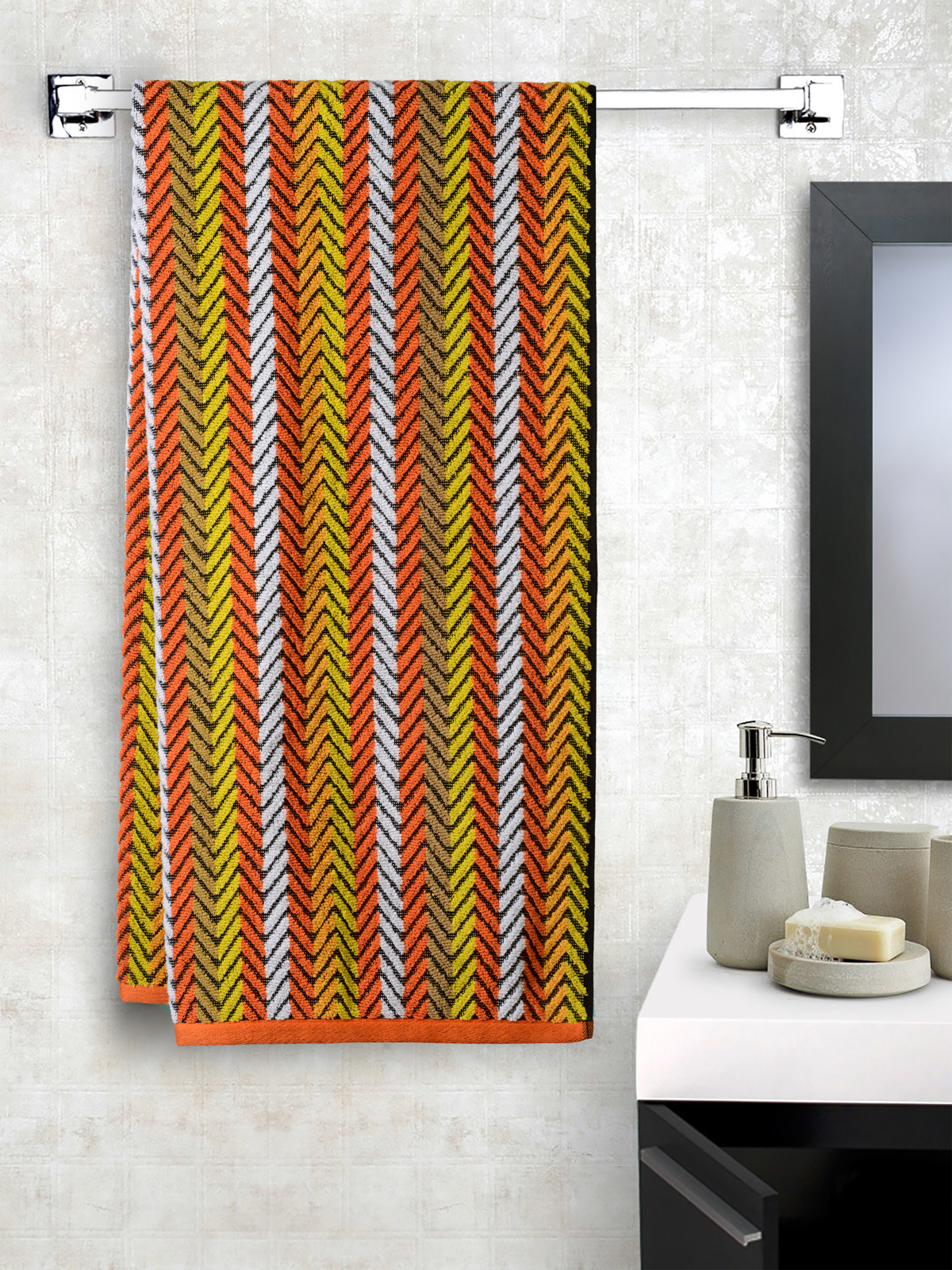 Buy Trident Prisma bath towel 450 GSM Desing B 70 x 140 cm multi-color ...