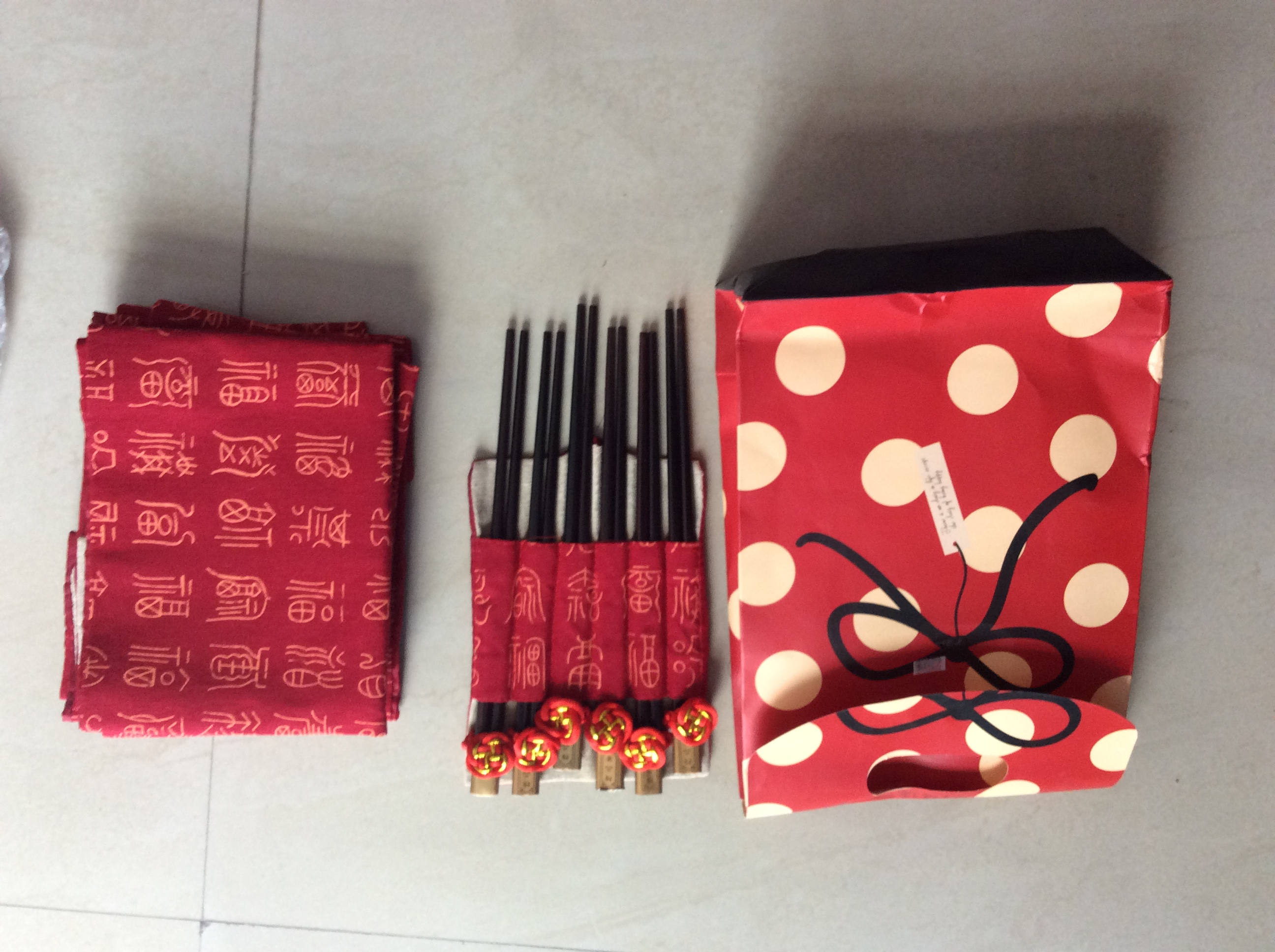 Buy Dinning Table mat with 6 sets of chopsticks Online @ ₹999 from ...