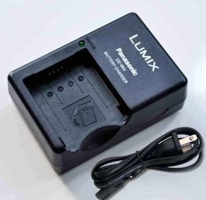 Panasonic DE-994 Charger For CGA-S002E CGA-S002A Camera Battery