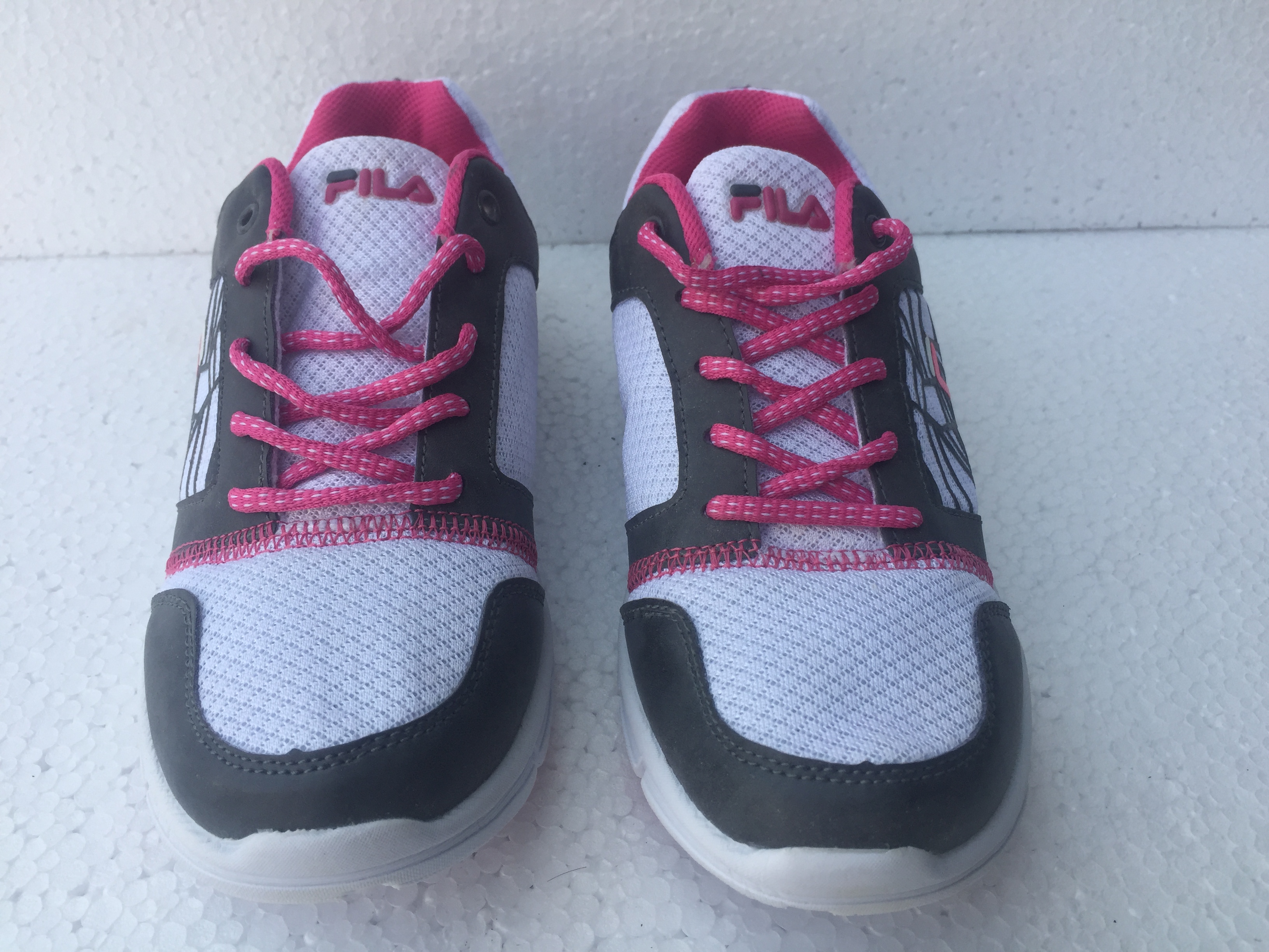 Buy FILA sport shoes for girls Online @ ₹1150 from ShopClues