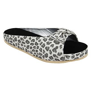 Authentic Vogue Tiger Print Faux Leather Wedges