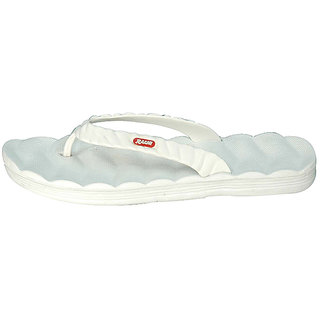 Men's flip flops and chappals