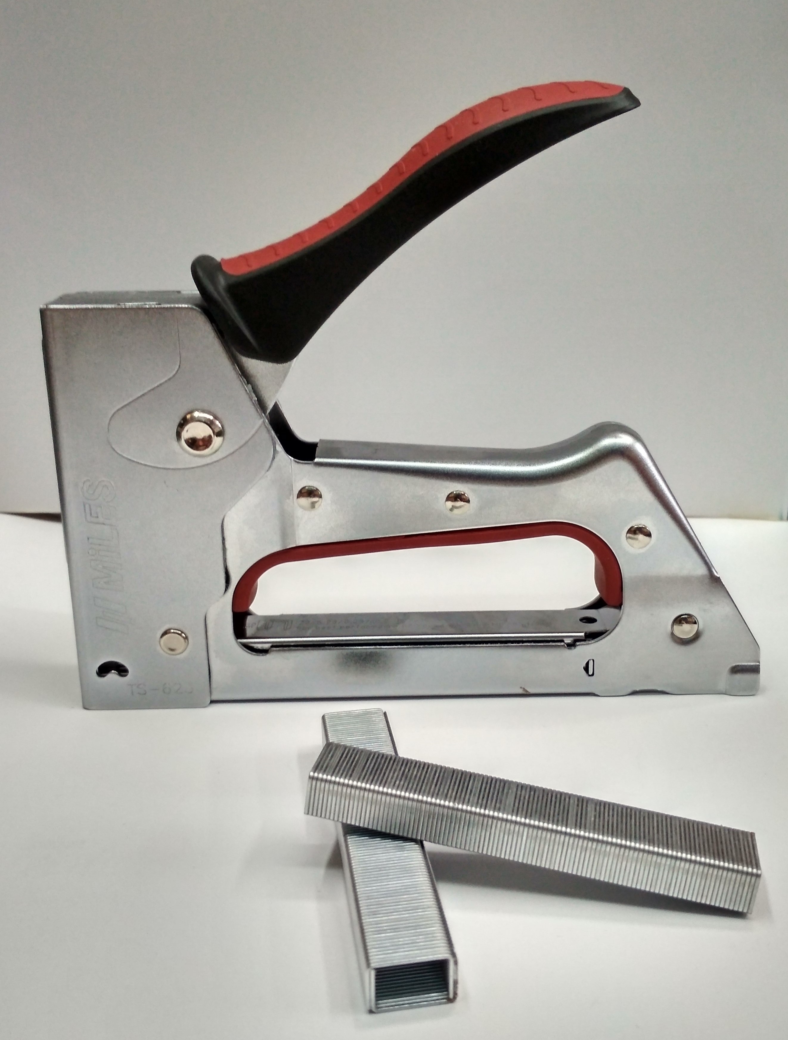 Buy MILES TS 623 GUN TACKER STAPLER Online @ ₹930 from ShopClues
