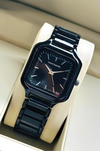 Buy HRV Sqaure Dial Analog Watch - For Unisex Online - Get 78% Off