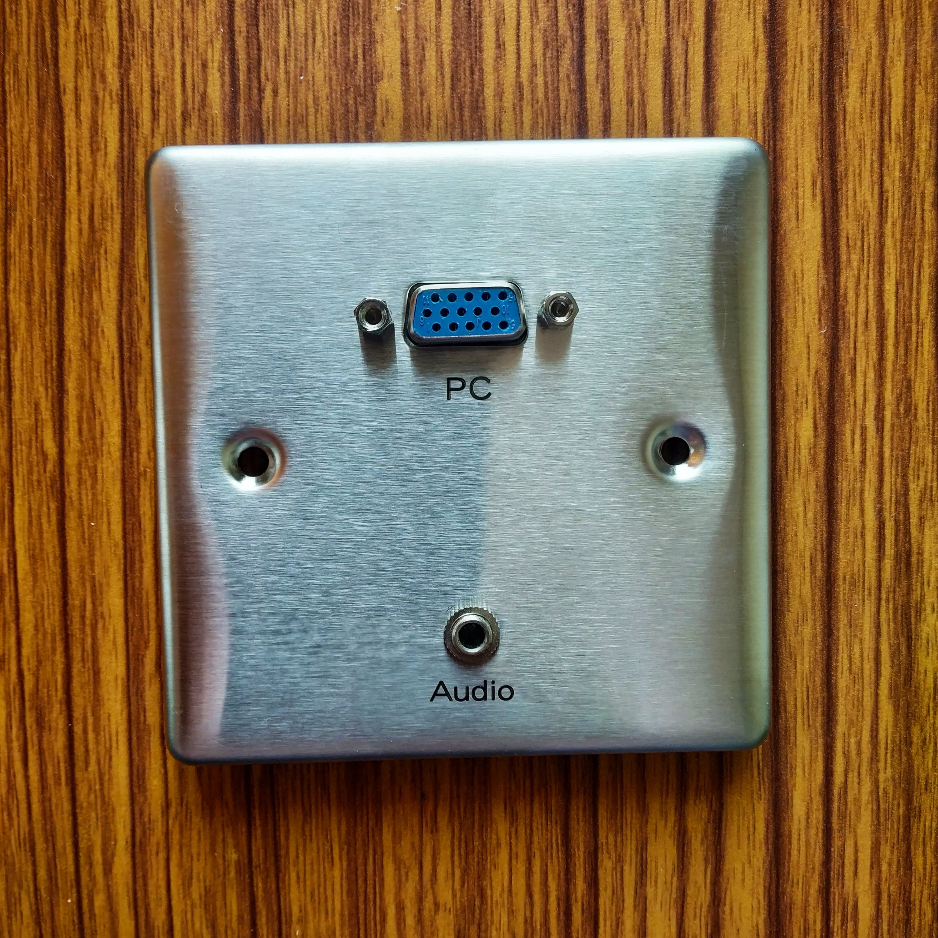 Buy Tech Gear Wall Socket Face Plate VGA and Audio Wall Plate For Home ...